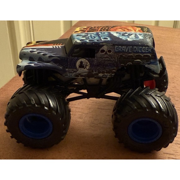 Spin Master | Toys | Monster Jam Monster Truck 64 Grave Digger Fire Ice ...